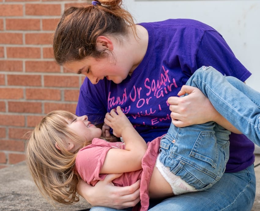 Fighting Hunger: How Kinley and Her Daughter Find Hope This Holiday ...